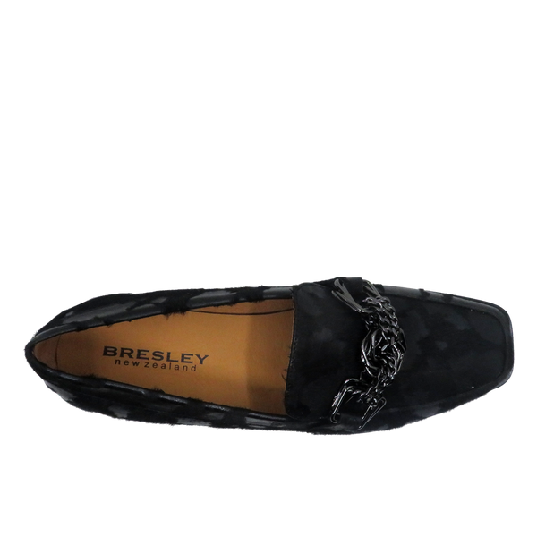 Bresley Dewey – Shoes On Picton