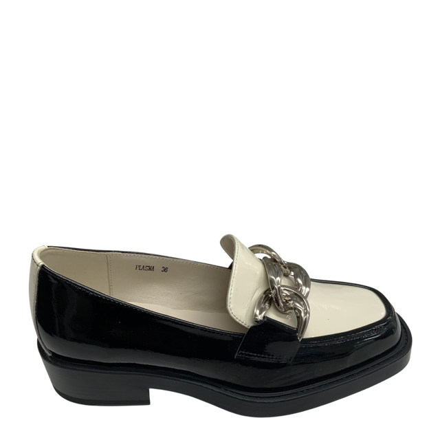 Bresley – Shoes On Picton